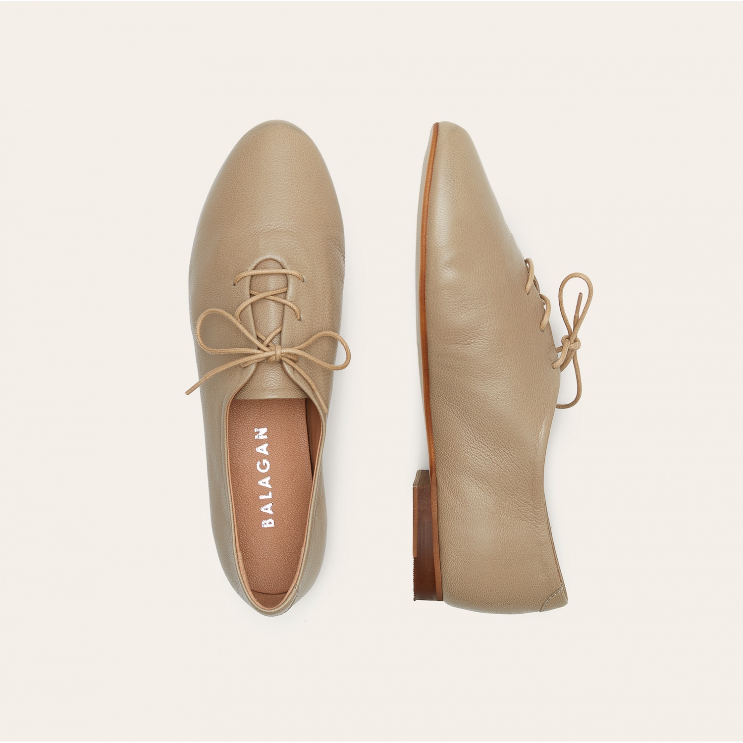 Serge Flats, pebble grey | Balagan Studio