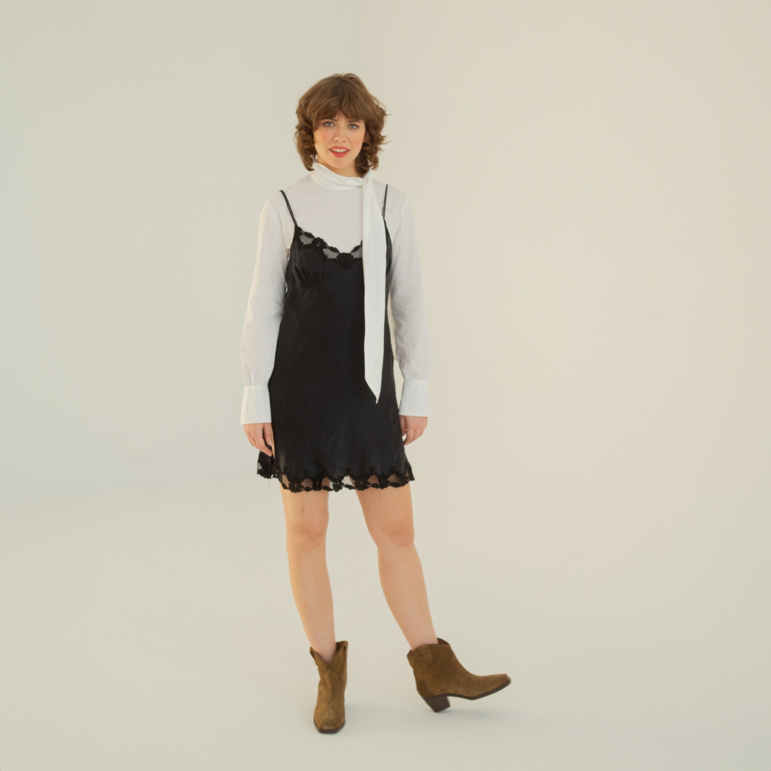 Jesse Cowboy Boots, moos velvet | Balagan Studio