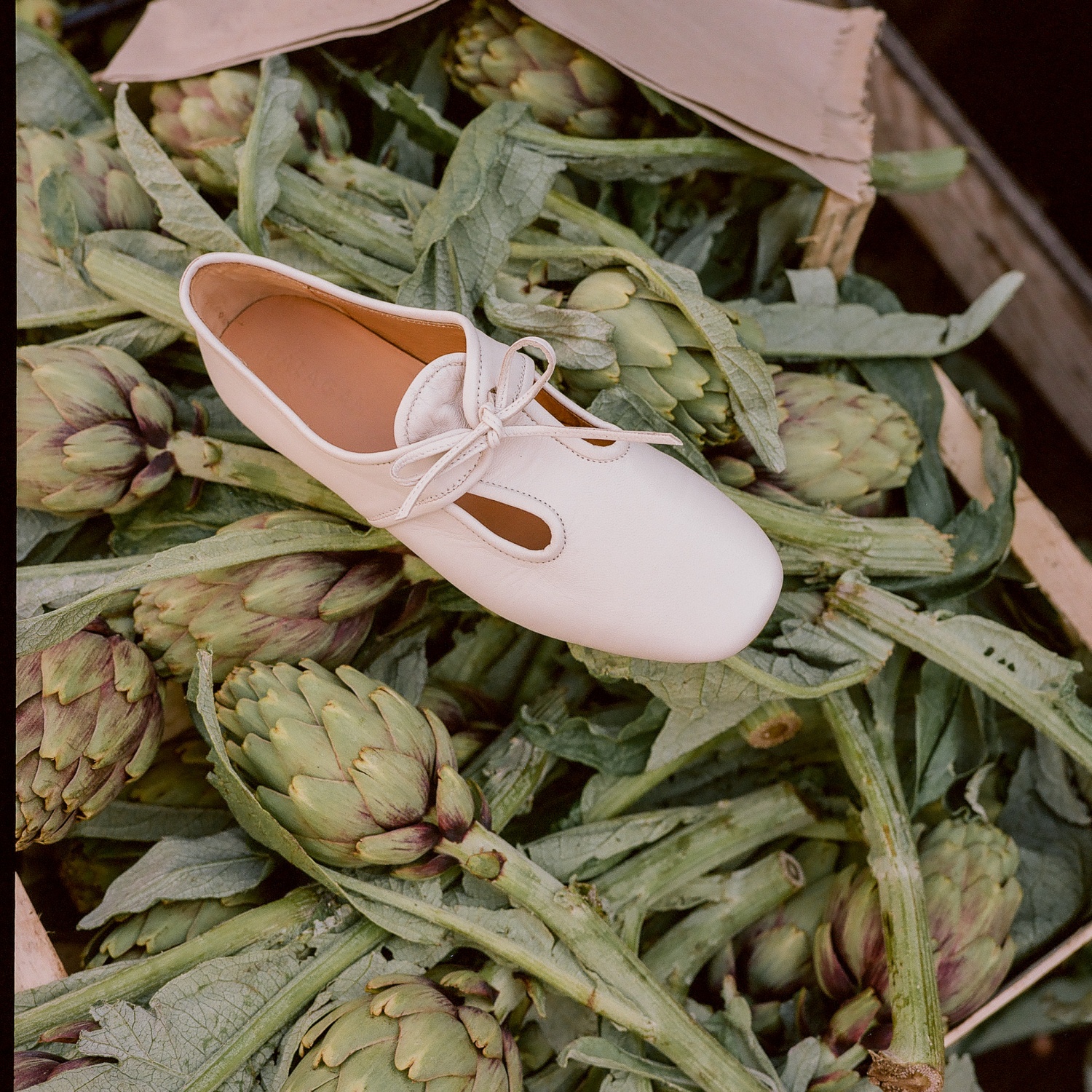 Parpar Flats, cream | Balagan Studio